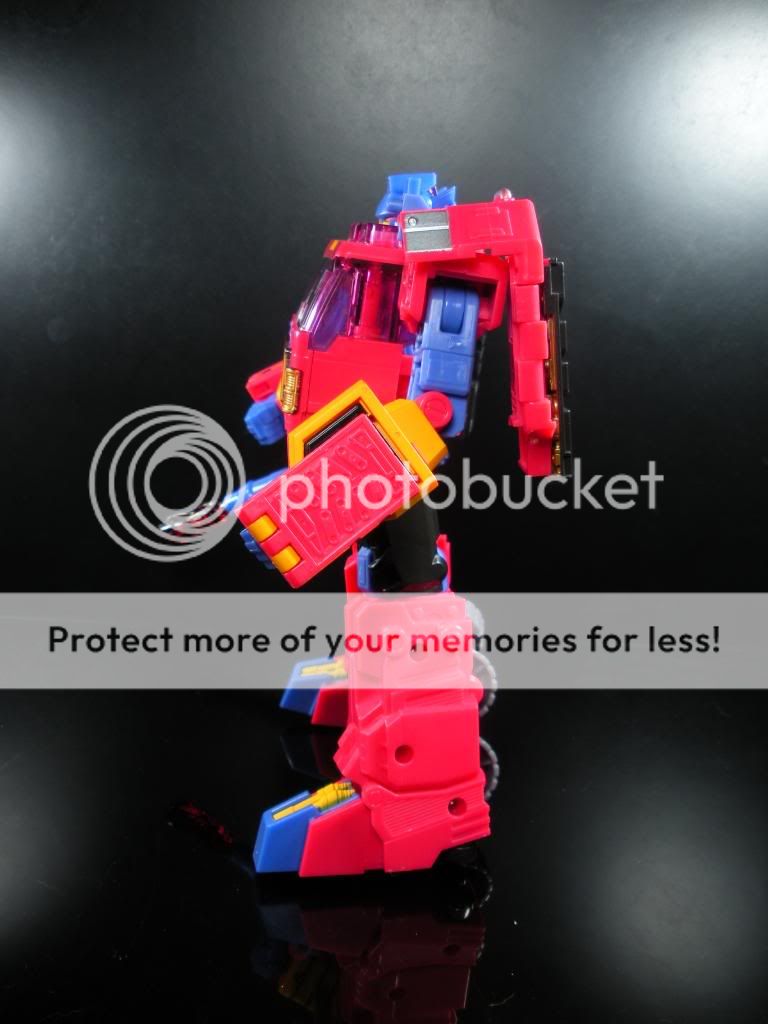 PIC review of Botcon 2010 Spark/Pyro | TFW2005 - The 2005 Boards
